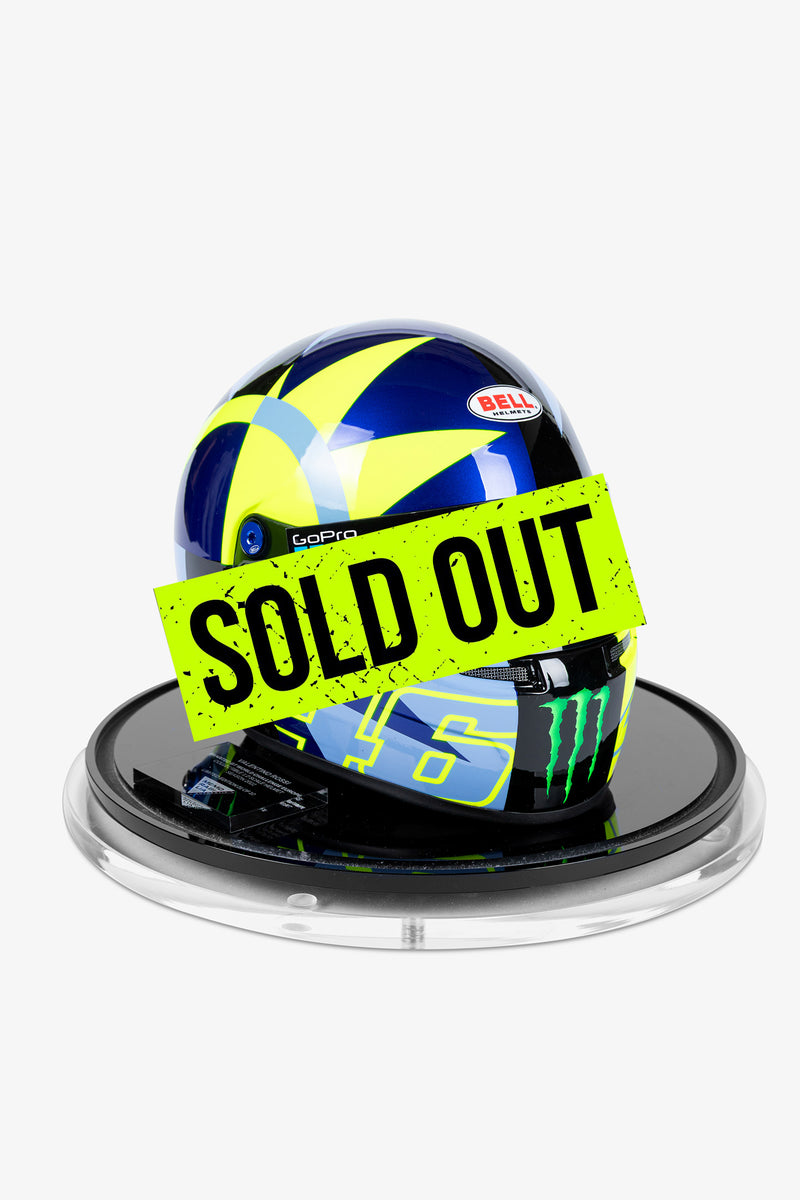 Model Helmet 1:2 Memorabilia Collectibles - Valentino Rossi Fanatec GT